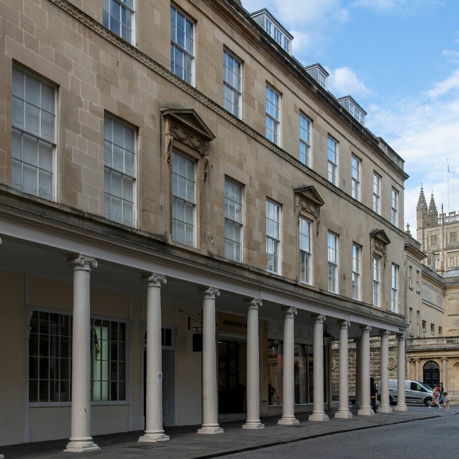 Journey to Bath: Discovering Roman Baths and Georgian Elegance • Come ...