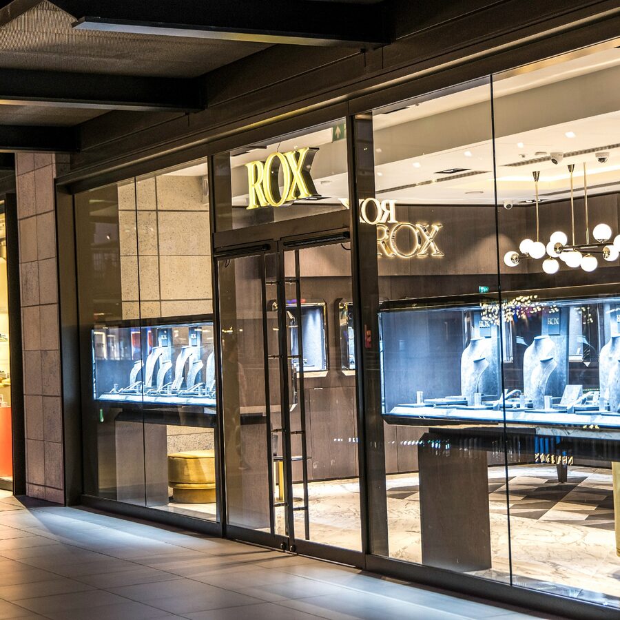 Jewelry Stores in London: Brilliance and Elegance • Come to London