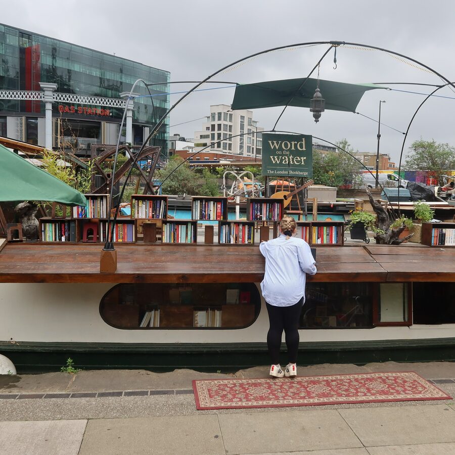 King's Cross Word on the Water: Floating Bookstore • Come to London