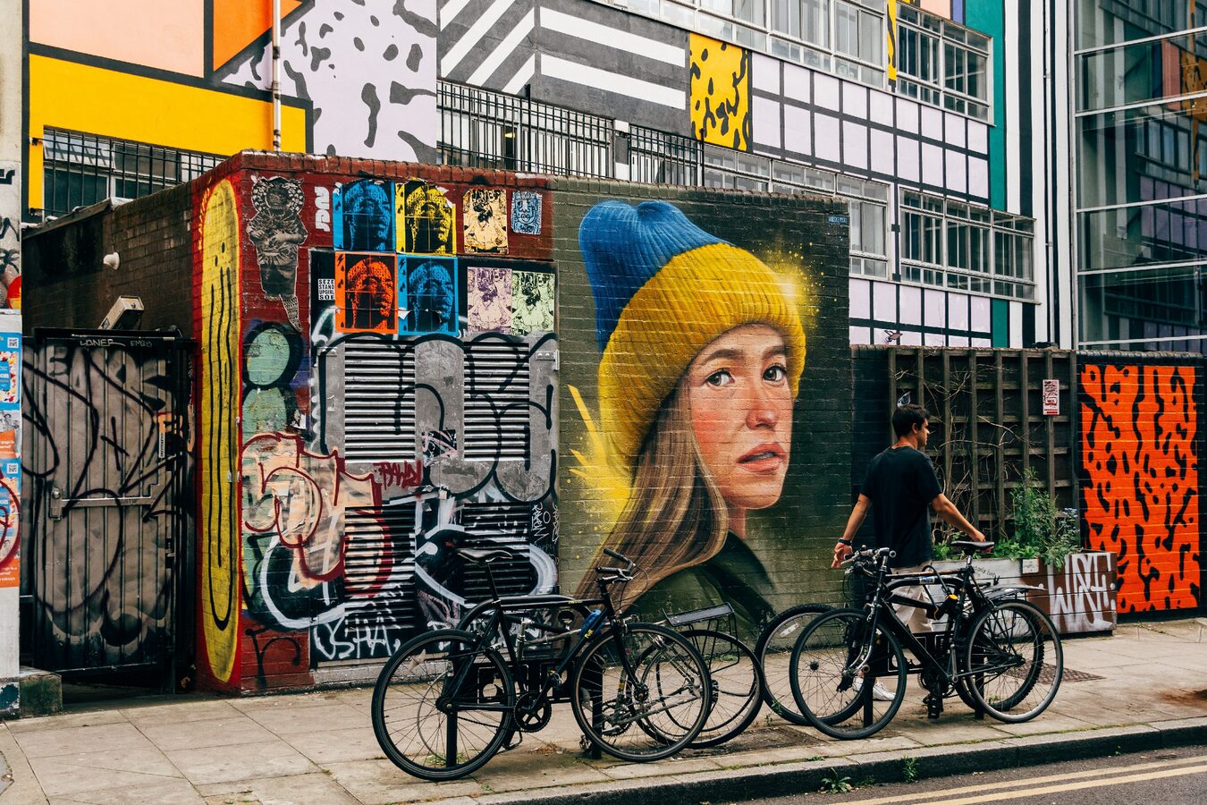 Artistic Neighborhoods of London: Workshops, Galleries, and Creative ...