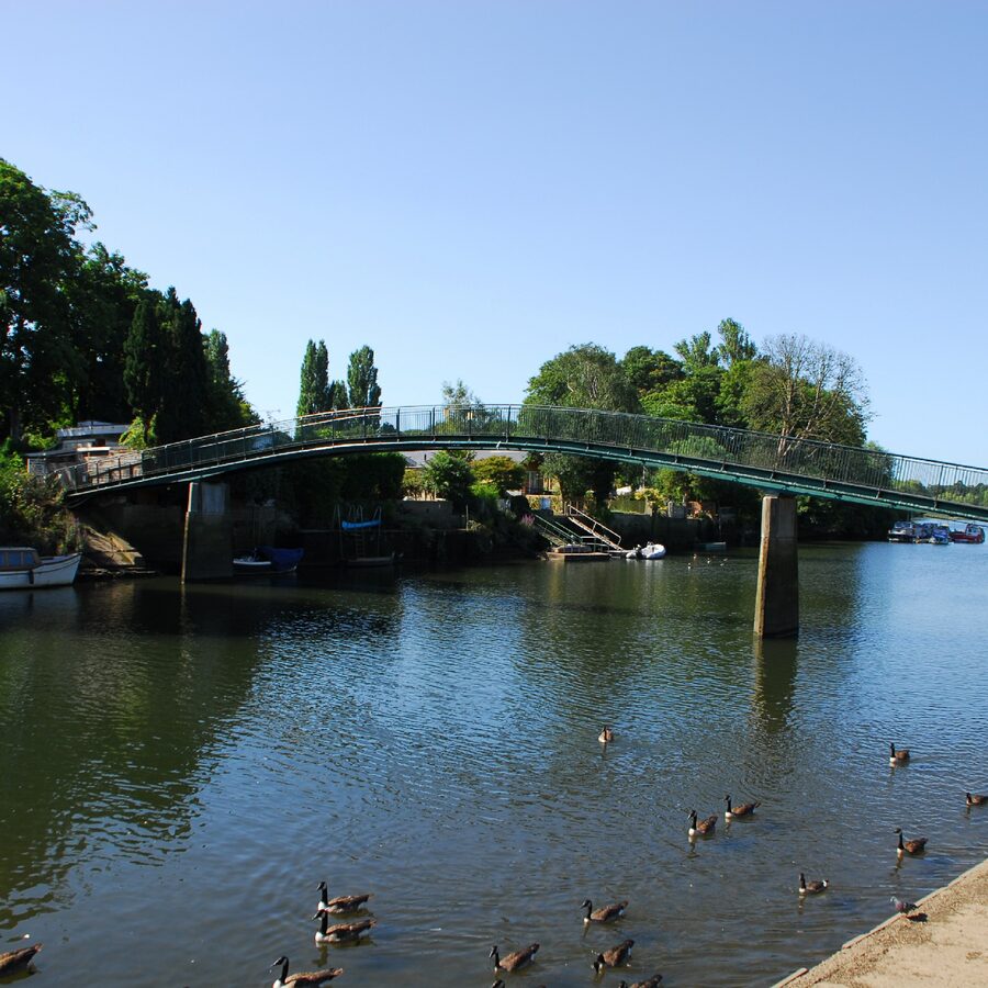 Eel Pie Island: Artistic Hidden Gem • Come to London