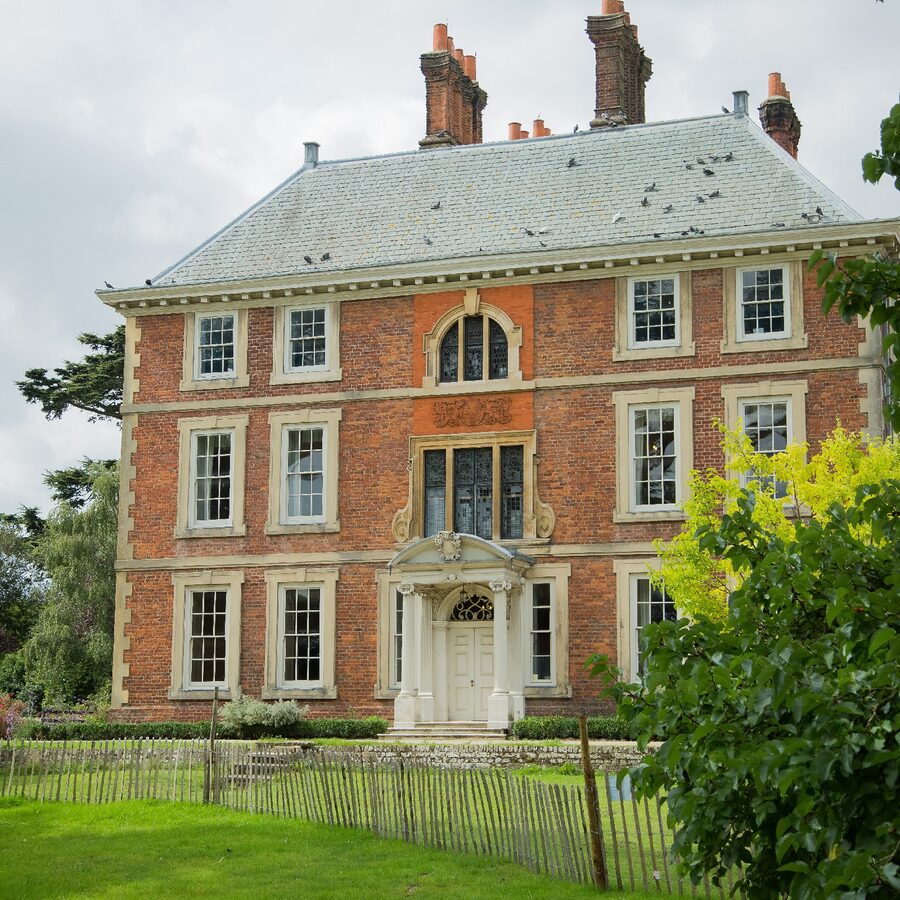 Forty Hall Farm Museum in London: Nature and History • Come to London