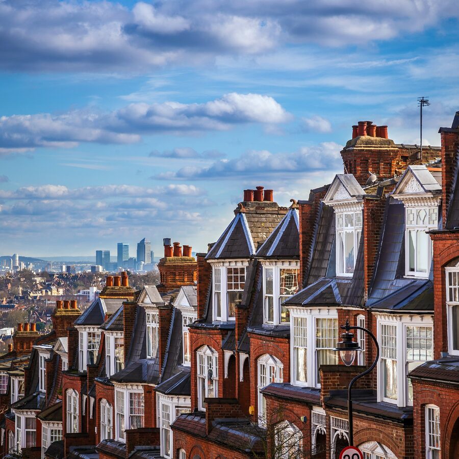 Industrial Revolution in London: Victorian Era and Technological ...